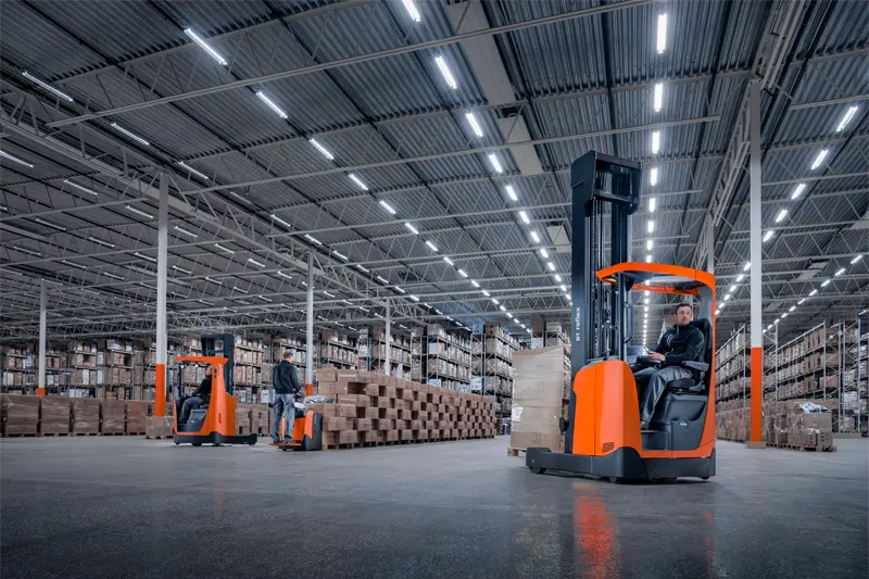 MASA EQUIPOS INDUSTRIALES - Toyota Montacargas, equipos New Holland